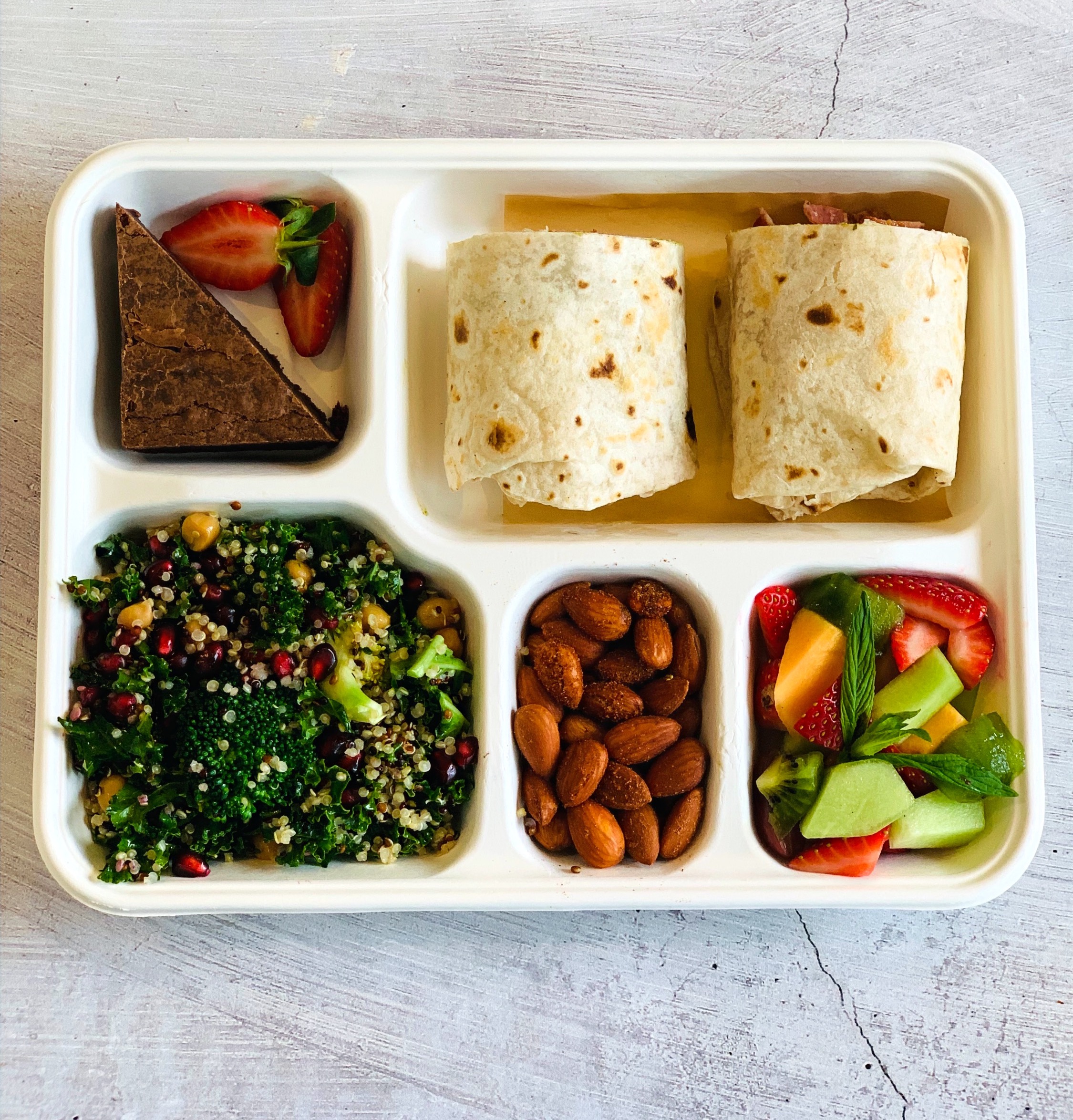 Lunch Wrap & Salad Bento box